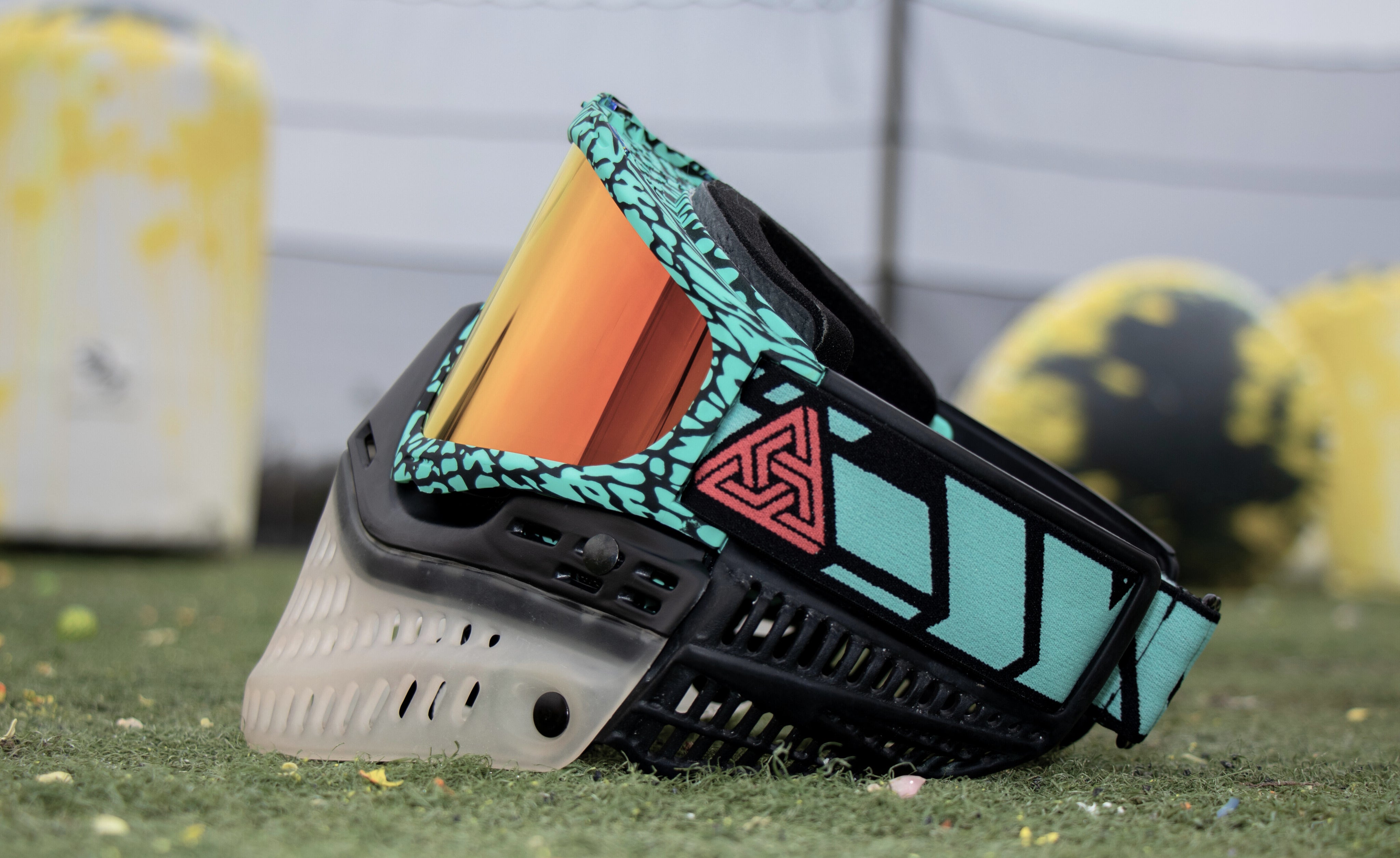 Jade – Thirty-Three Threads